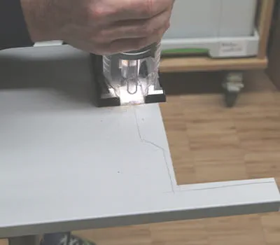 Apdailos juostos pritaikymas siaurapjūkliu